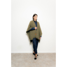 Huella Poncho in Olive